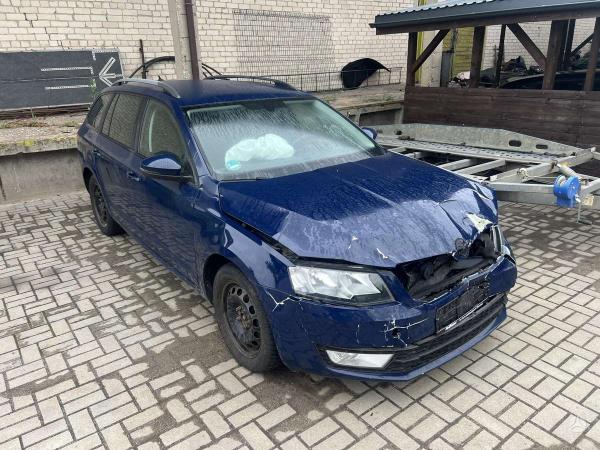 Blue Skoda Octavia 2014 in Sakiai, with an engine capacity of 1.97 L and mileage of 332 thousand km for 2999 €, photo 1 on AUTOMOTO.COM.LV