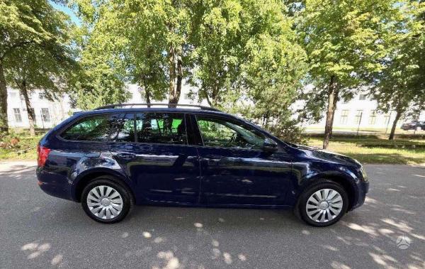 Zils Skoda Octavia 2014 Utena, ar dzinēja tilpumu 1.60 L un nobraukumu 351 tūkst. km par 5100 €, foto 6 vietnē AUTOMOTO.COM.LV