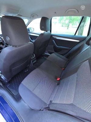 Blue Skoda Octavia 2014 in Utena, with an engine capacity of 1.60 L and mileage of 351 thousand km for 5100 €, photo 16 on AUTOMOTO.COM.LV