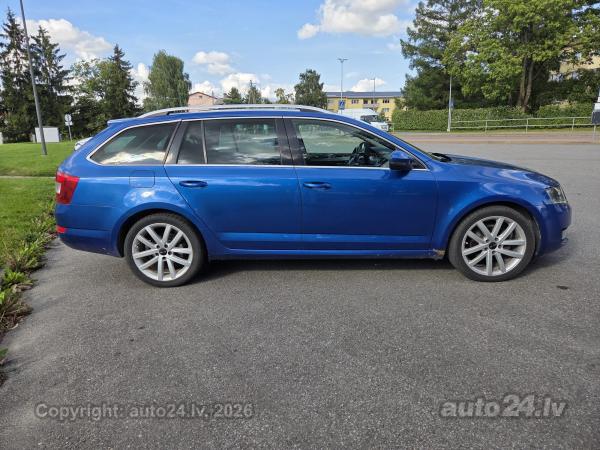 Zils Skoda Octavia 2014 Tallina, ar dzinēja tilpumu 2.00 L un nobraukumu 238 tūkst. km par 9300 €, foto 4 vietnē AUTOMOTO.COM.LV