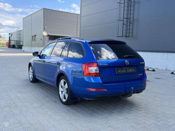 Zils Skoda Octavia 2014 Šauļi, ar dzinēja tilpumu 1.97 L un nobraukumu 294 tūkst. km par 5600 €, foto 5 vietnē AUTOMOTO.COM.LV