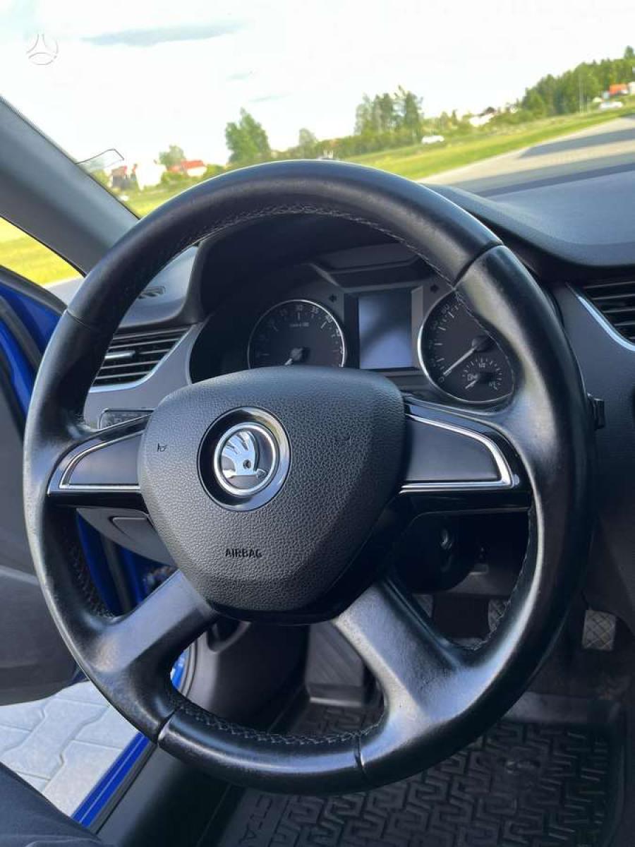 Blue Skoda Octavia 2014 in Siauliai, with an engine capacity of 1.97 L and mileage of 294 thousand km for 5600 €, photo 14 on AUTOMOTO.COM.LV