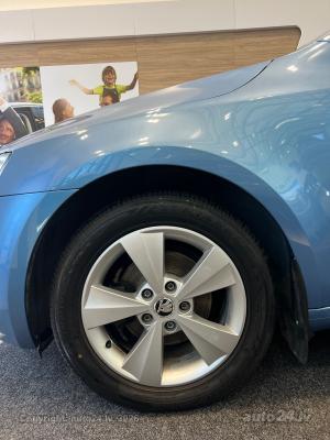 Blue Skoda Octavia 2014 in Rakvere, with an engine capacity of 1.20 L and mileage of 244 thousand km for 5500 €, photo 9 on AUTOMOTO.COM.LV