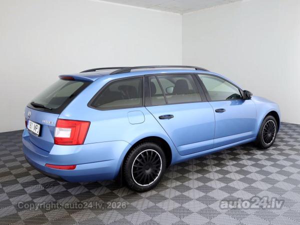 Blue Skoda Octavia 2015 in Tallinn, with an engine capacity of 1.20 L and mileage of 345 thousand km for 3999 €, photo 3 on AUTOMOTO.COM.LV