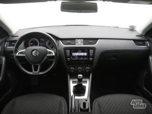 Blue Skoda Octavia 2015 in Vilnius, with an engine capacity of 1.60 L and mileage of 205 thousand km for 7499 €, photo 3 on AUTOMOTO.COM.LV