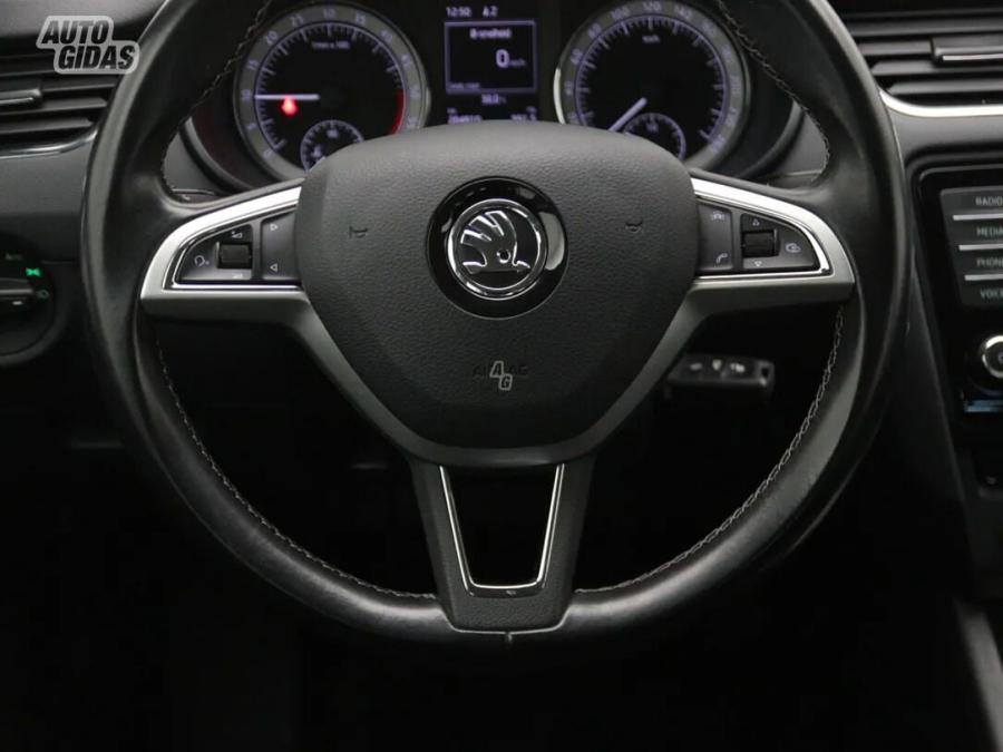 Blue Skoda Octavia 2015 in Vilnius, with an engine capacity of 1.60 L and mileage of 205 thousand km for 7499 €, photo 19 on AUTOMOTO.COM.LV