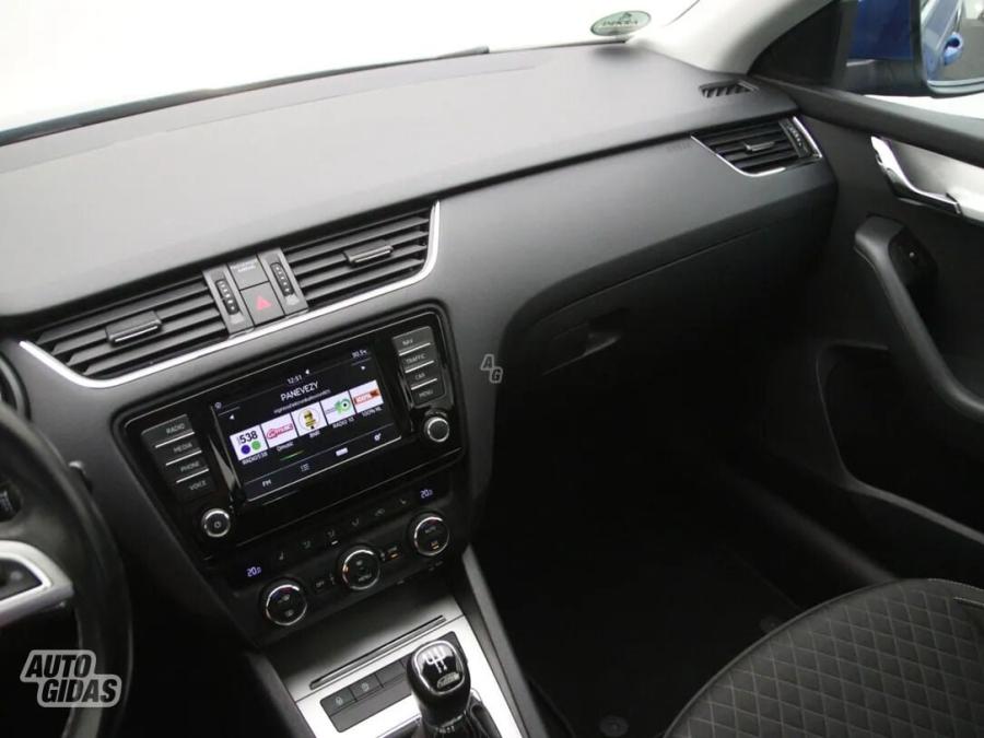 Blue Skoda Octavia 2015 in Vilnius, with an engine capacity of 1.60 L and mileage of 205 thousand km for 7499 €, photo 22 on AUTOMOTO.COM.LV