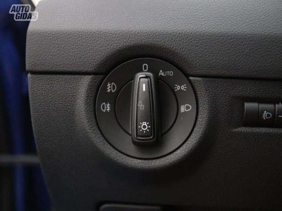 Blue Skoda Octavia 2015 in Vilnius, with an engine capacity of 1.60 L and mileage of 205 thousand km for 7499 €, photo 27 on AUTOMOTO.COM.LV