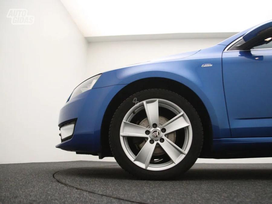 Blue Skoda Octavia 2015 in Vilnius, with an engine capacity of 1.60 L and mileage of 205 thousand km for 7499 €, photo 28 on AUTOMOTO.COM.LV