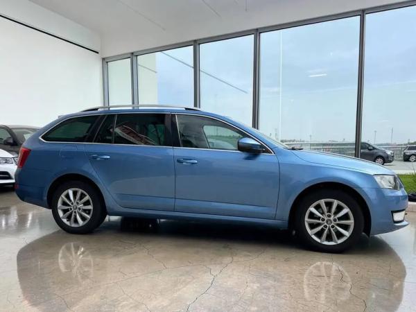Zils Skoda Octavia 2015 Jūrmala, ar dzinēja tilpumu 1.60 L un nobraukumu 275 tūkst. km par 6950 €, foto 4 vietnē AUTOMOTO.COM.LV