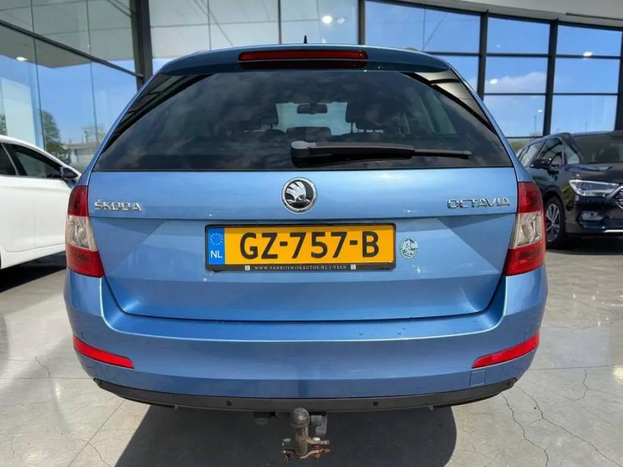 Zils Skoda Octavia 2015 Jūrmala, ar dzinēja tilpumu 1.60 L un nobraukumu 275 tūkst. km par 6950 €, foto 9 vietnē AUTOMOTO.COM.LV