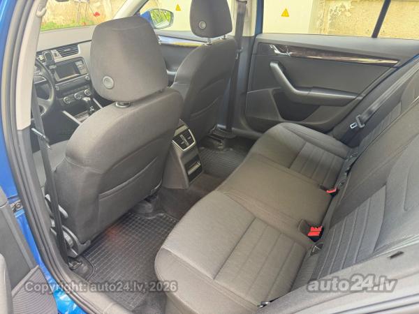 Zils Skoda Octavia 2015 Tallina, ar dzinēja tilpumu 2.00 L un nobraukumu 397 tūkst. km par 3999 €, foto 6 vietnē AUTOMOTO.COM.LV