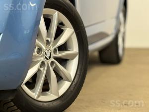 Blue Skoda Octavia 2015 in Jurmala, with an engine capacity of 1.60 L and mileage of 275 thousand km for 6995 €, photo 4 on AUTOMOTO.COM.LV