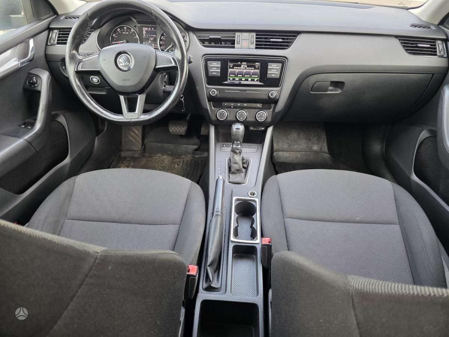 Zils Skoda Octavia 2015 Kretinga, ar dzinēja tilpumu 1.20 L un nobraukumu 335 tūkst. km par 4500 €, foto 11 vietnē AUTOMOTO.COM.LV