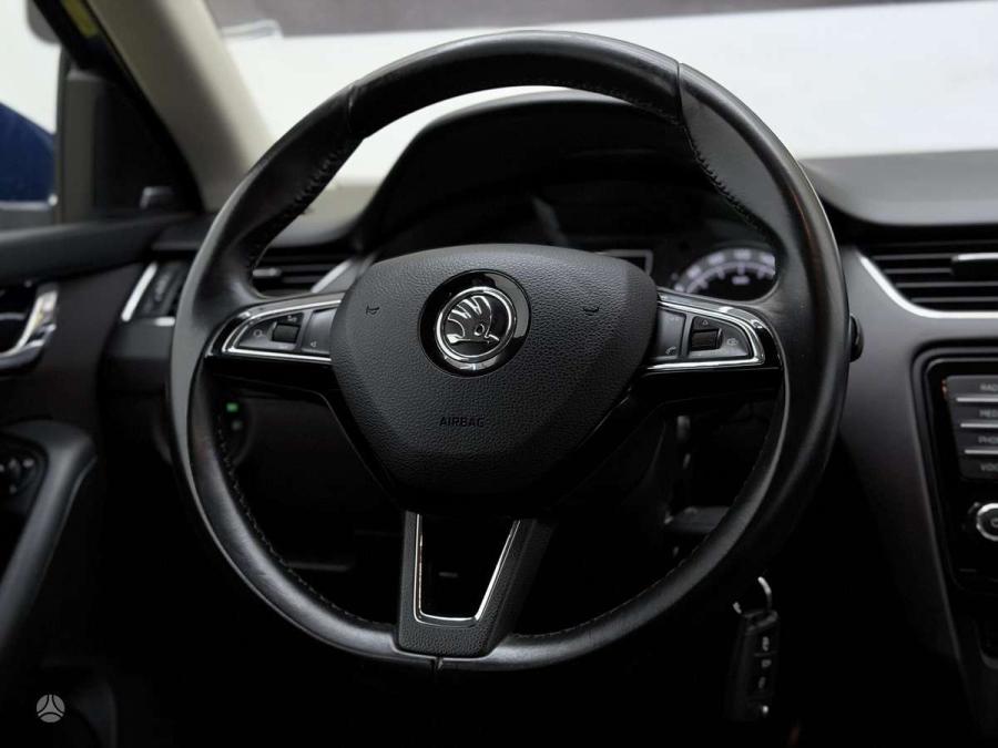 Zils Skoda Octavia 2015 Viļņa, ar dzinēja tilpumu 2.00 L un nobraukumu 211 tūkst. km par 9200 €, foto 19 vietnē AUTOMOTO.COM.LV