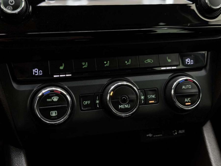 Zils Skoda Octavia 2015 Viļņa, ar dzinēja tilpumu 2.00 L un nobraukumu 211 tūkst. km par 9200 €, foto 24 vietnē AUTOMOTO.COM.LV