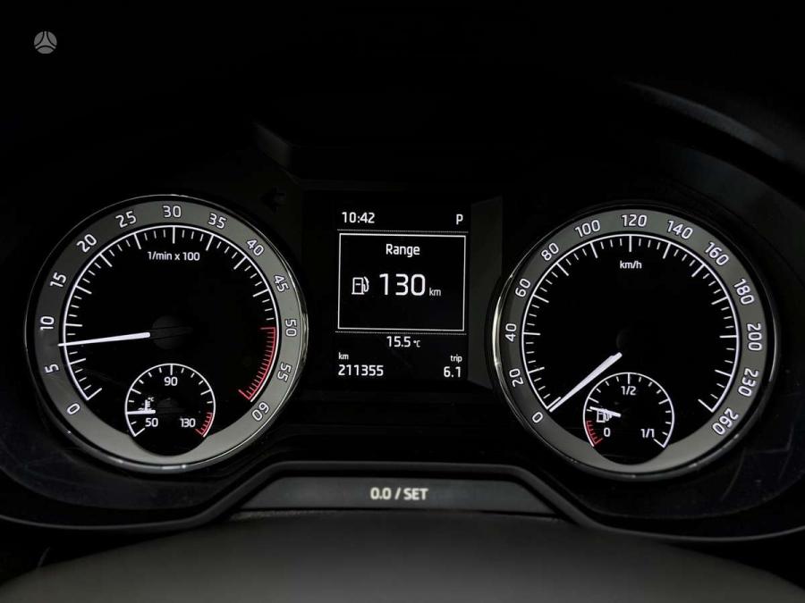 Zils Skoda Octavia 2015 Viļņa, ar dzinēja tilpumu 2.00 L un nobraukumu 211 tūkst. km par 9200 €, foto 28 vietnē AUTOMOTO.COM.LV
