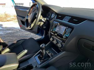 Zils Skoda Octavia 2015 Jūrmala, ar dzinēja tilpumu 2.00 L un nobraukumu 281 tūkst. km par 9500 €, foto 26 vietnē AUTOMOTO.COM.LV