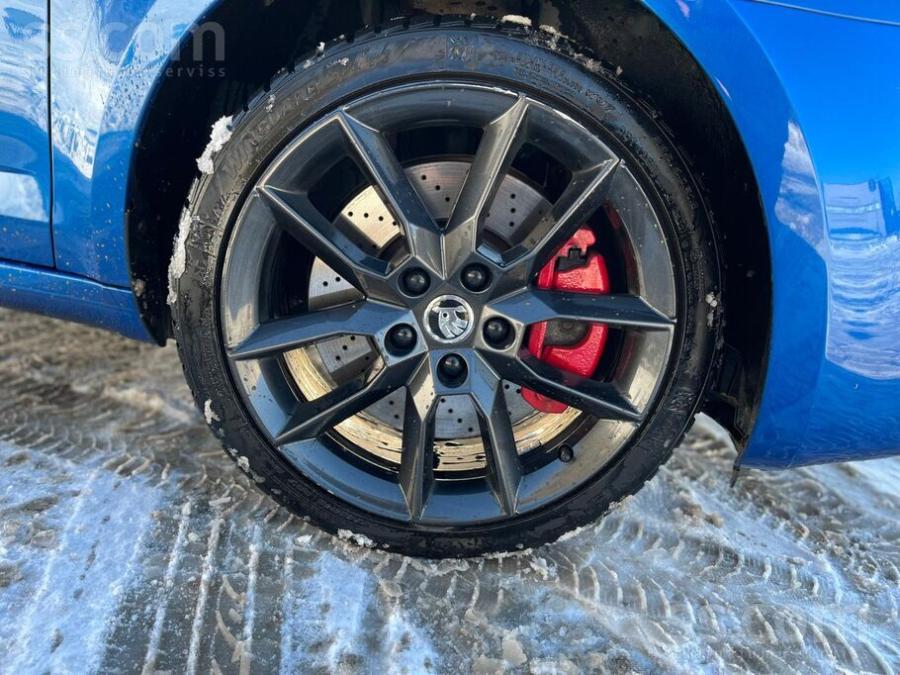 Zils Skoda Octavia 2015 Jūrmala, ar dzinēja tilpumu 2.00 L un nobraukumu 281 tūkst. km par 9500 €, foto 32 vietnē AUTOMOTO.COM.LV