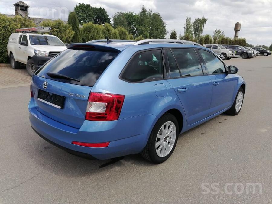 Blue Skoda Octavia 2016 in Valmiera, with an engine capacity of 2.00 L and mileage of 90 thousand km for 11200 €, photo 2 on AUTOMOTO.COM.LV
