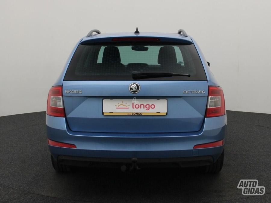 Blue Skoda Octavia 2016 in Vilnius, with an engine capacity of 1.60 L and mileage of 191 thousand km for 9499 €, photo 5 on AUTOMOTO.COM.LV
