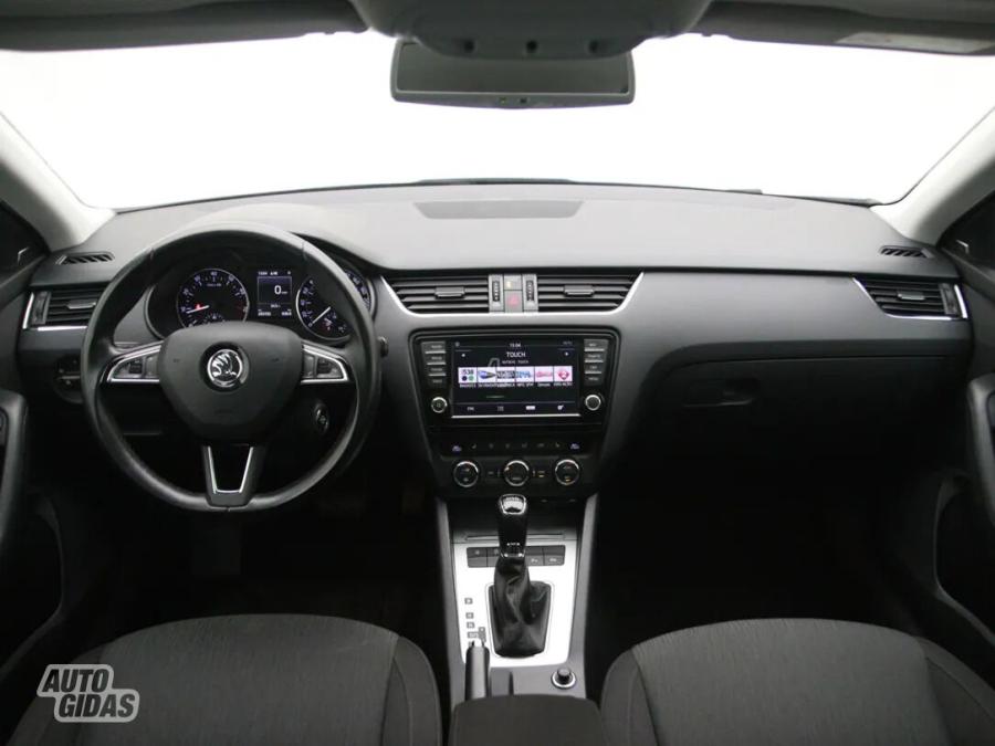 Blue Skoda Octavia 2016 in Vilnius, with an engine capacity of 1.40 L and mileage of 264 thousand km for 8399 €, photo 3 on AUTOMOTO.COM.LV