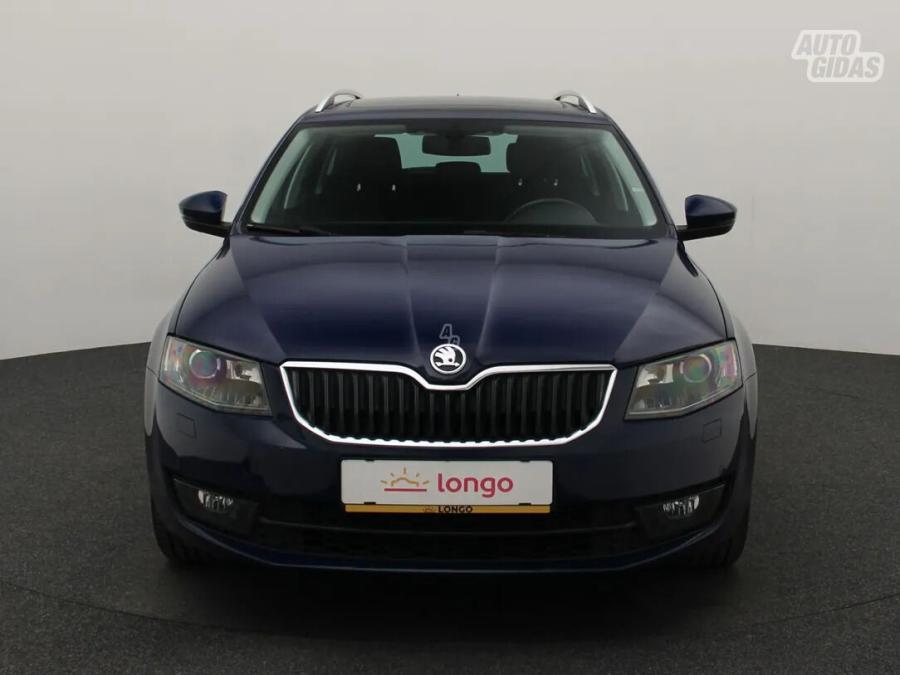 Blue Skoda Octavia 2016 in Vilnius, with an engine capacity of 1.40 L and mileage of 264 thousand km for 8399 €, photo 4 on AUTOMOTO.COM.LV