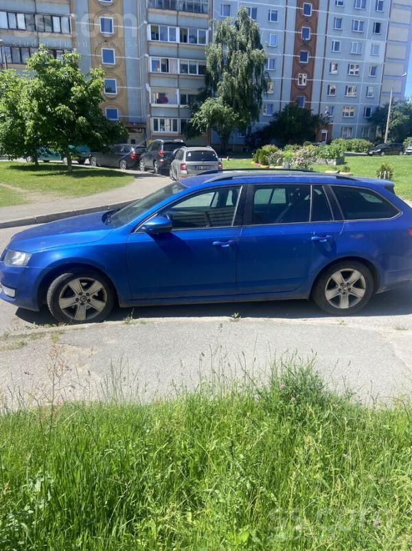Синий Шкода Октавия 2016 в Рига, объемом двигателя 1.60 л и пробегом 468 тыс. км за 3000 €, фото 1 на AUTOMOTO.COM.LV
