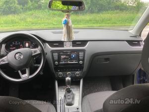 Zils Skoda Octavia 2016 Tallina, ar dzinēja tilpumu 1.80 L un nobraukumu 223 tūkst. km par 10900 €, foto 5 vietnē AUTOMOTO.COM.LV