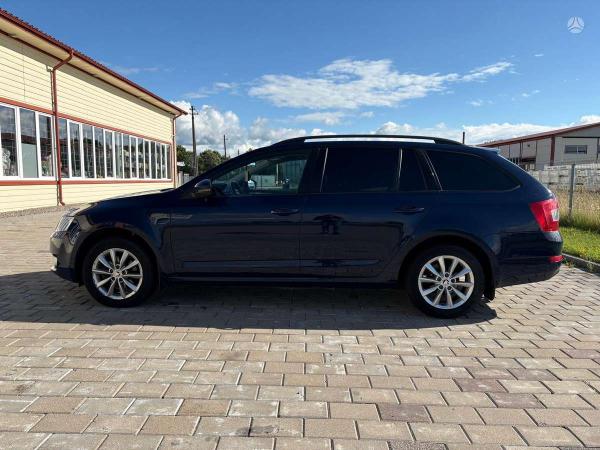 Zils Skoda Octavia 2016 Mažeikiai, ar dzinēja tilpumu 1.60 L un nobraukumu 273 tūkst. km par 5700 €, foto 7 vietnē AUTOMOTO.COM.LV
