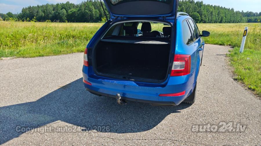 Zils Skoda Octavia 2016 Tartu, ar dzinēja tilpumu 1.40 L un nobraukumu 214 tūkst. km par 6700 €, foto 7 vietnē AUTOMOTO.COM.LV