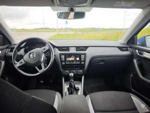 Blue Skoda Octavia 2016 in Panevezys, with an engine capacity of 1.60 L and mileage of 200 thousand km for 7700 €, photo 10 on AUTOMOTO.COM.LV