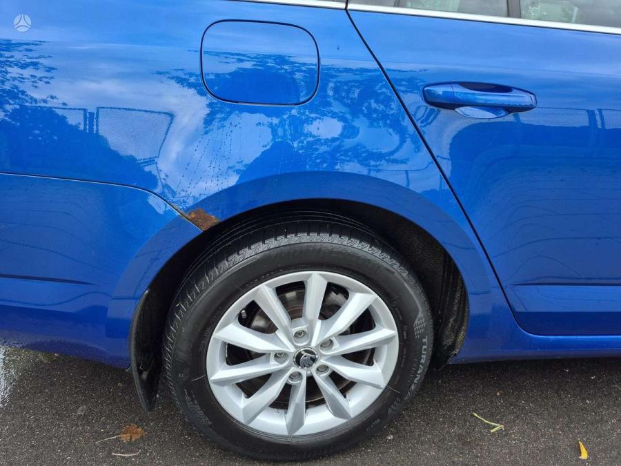 Blue Skoda Octavia 2016 in Vilnius, with an engine capacity of 1.40 L and mileage of 131 thousand km for 7500 €, photo 16 on AUTOMOTO.COM.LV