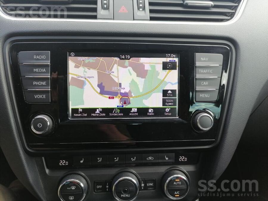 Zils Skoda Octavia 2016 Valmiera, ar dzinēja tilpumu 2.00 L un nobraukumu 90 tūkst. km par 11200 €, foto 10 vietnē AUTOMOTO.COM.LV