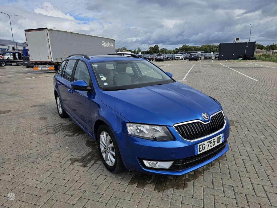 Zils Skoda Octavia 2016 Tauragė, ar dzinēja tilpumu 1.60 L un nobraukumu 300 tūkst. km par 6100 €, foto 6 vietnē AUTOMOTO.COM.LV