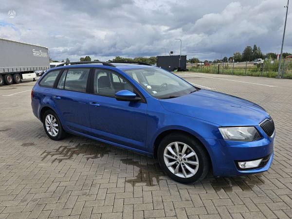 Blue Skoda Octavia 2016 in Taurage, with an engine capacity of 1.60 L and mileage of 300 thousand km for 6100 €, photo 7 on AUTOMOTO.COM.LV