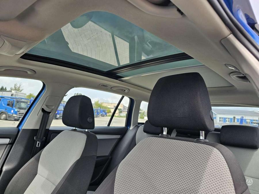 Zils Skoda Octavia 2016 Tauragė, ar dzinēja tilpumu 1.60 L un nobraukumu 300 tūkst. km par 6100 €, foto 20 vietnē AUTOMOTO.COM.LV