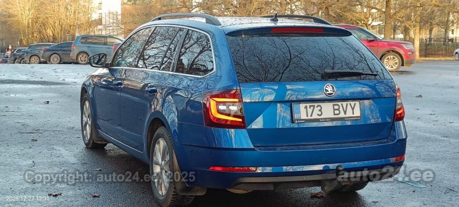 Zils Skoda Octavia 2017 Tallina, ar dzinēja tilpumu 1.40 L un nobraukumu 107 tūkst. km par 13500 €, foto 5 vietnē AUTOMOTO.COM.LV