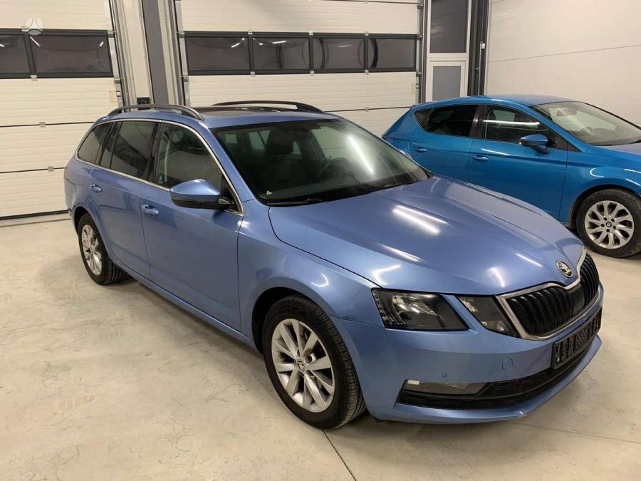 Blue Skoda Octavia 2017 in Kaunas, with an engine capacity of 1.60 L and mileage of 190 thousand km for 6200 €, photo 2 on AUTOMOTO.COM.LV