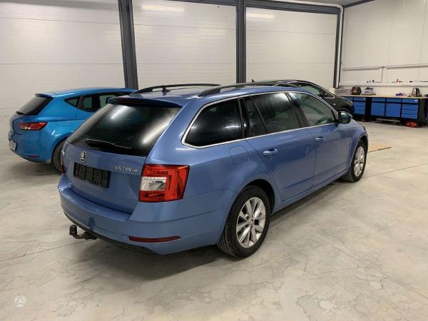 Zils Skoda Octavia 2017 Kauņa, ar dzinēja tilpumu 1.60 L un nobraukumu 190 tūkst. km par 6200 €, foto 3 vietnē AUTOMOTO.COM.LV