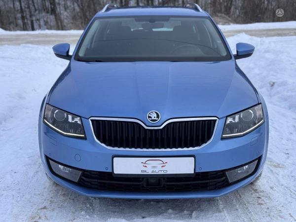 Blue Skoda Octavia 2017 in Kaunas, with an engine capacity of 1.00 L and mileage of 232 thousand km for 6950 €, photo 3 on AUTOMOTO.COM.LV