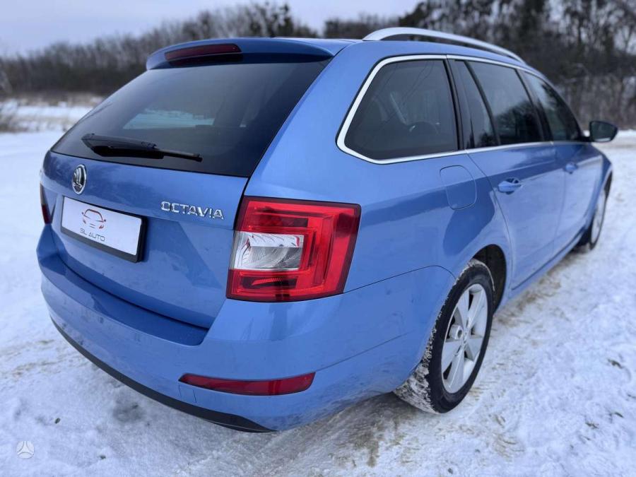 Blue Skoda Octavia 2017 in Kaunas, with an engine capacity of 1.00 L and mileage of 232 thousand km for 6950 €, photo 10 on AUTOMOTO.COM.LV