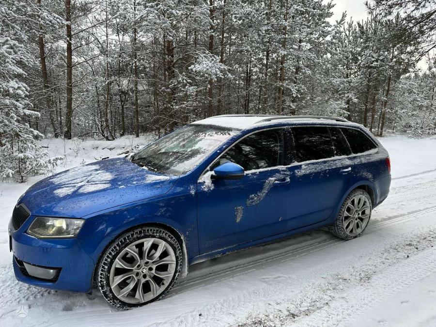 Blue Skoda Octavia 2017 in Vilnius, with an engine capacity of 1.97 L and mileage of 280 thousand km for 8700 €, photo 10 on AUTOMOTO.COM.LV