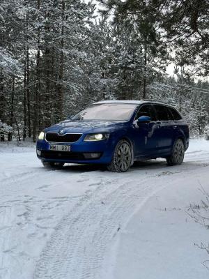 Blue Skoda Octavia 2017 in Vilnius, with an engine capacity of 1.97 L and mileage of 280 thousand km for 8700 €, photo 12 on AUTOMOTO.COM.LV