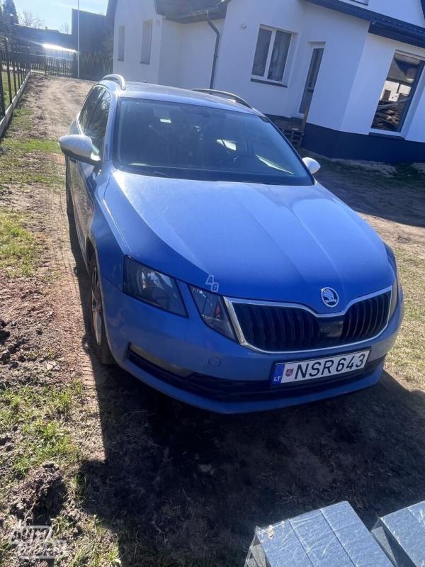 Blue Skoda Octavia 2017 in Vilnius, with an engine capacity of 2.00 L and mileage of 463 thousand km for 7000 €, photo 5 on AUTOMOTO.COM.LV
