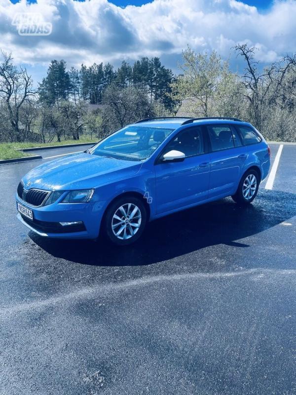Blue Skoda Octavia 2017 in Vilnius, with an engine capacity of 2.00 L and mileage of 463 thousand km for 5850 €, photo 1 on AUTOMOTO.COM.LV