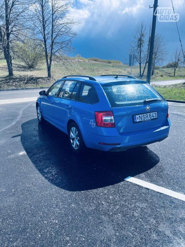 Blue Skoda Octavia 2017 in Vilnius, with an engine capacity of 2.00 L and mileage of 463 thousand km for 5850 €, photo 3 on AUTOMOTO.COM.LV