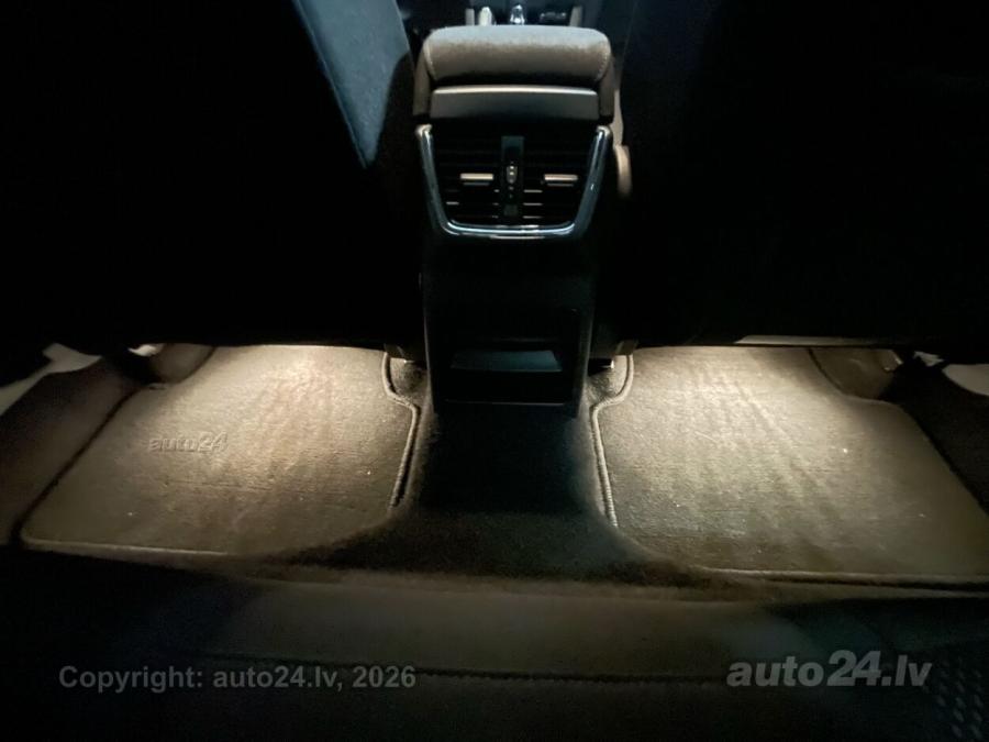 Синий Шкода Октавия 2017 в Таллин, объемом двигателя 1.80 л и пробегом 150 тыс. км за 11400 €, фото 9 на AUTOMOTO.COM.LV