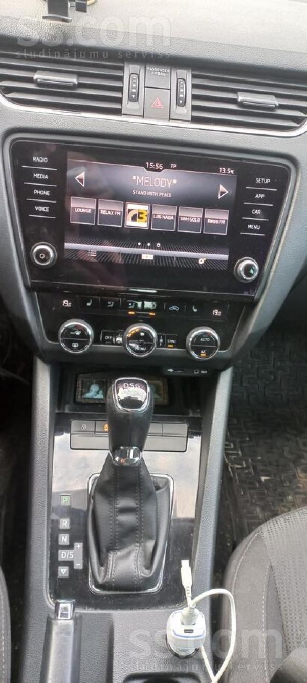Blue Skoda Octavia 2017 in Riga, with an engine capacity of 1.60 L and mileage of 177 thousand km for 9500 €, photo 6 on AUTOMOTO.COM.LV