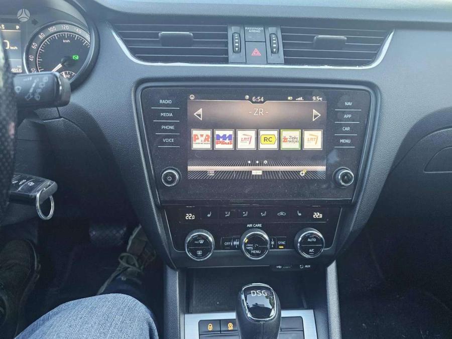 Zils Skoda Octavia 2017 Viļņa, ar dzinēja tilpumu 1.60 L un nobraukumu 296 tūkst. km par 7200 €, foto 5 vietnē AUTOMOTO.COM.LV
